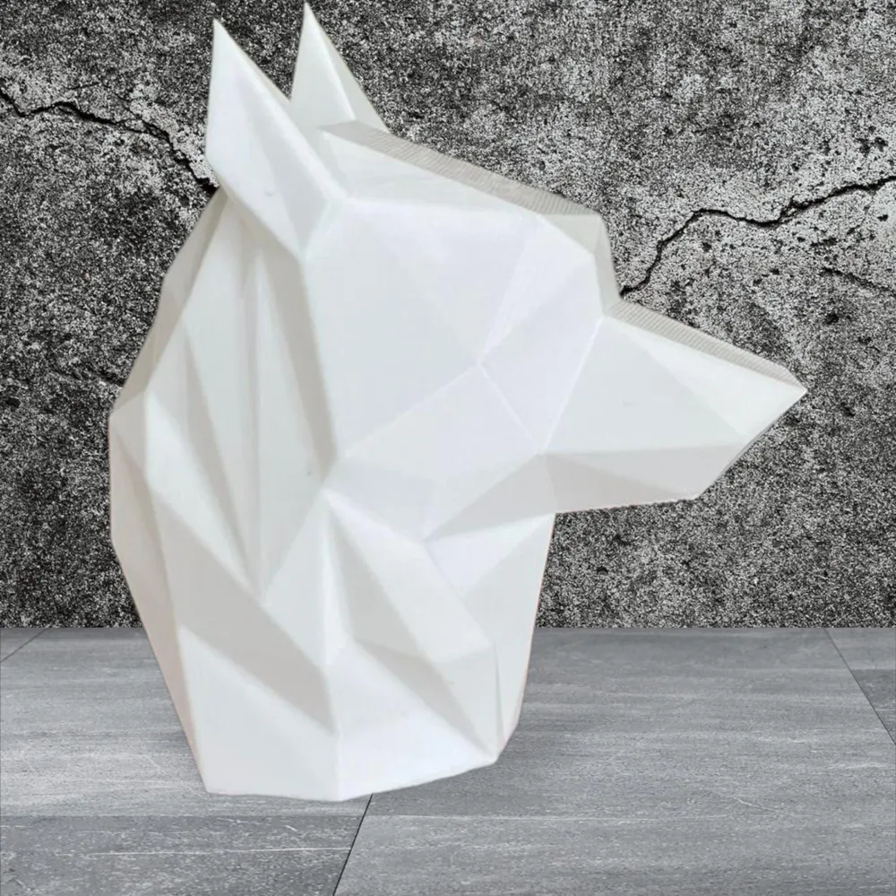 Low Poly Wolf Head by Ebmeier - MakerWorld