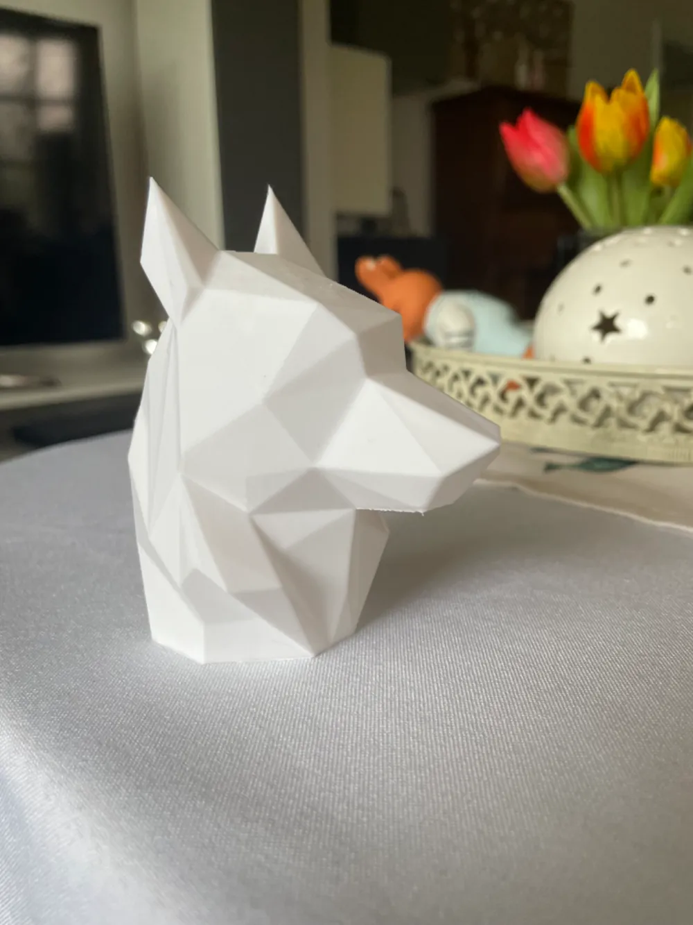 Low Poly Wolf Head by Ebmeier - MakerWorld