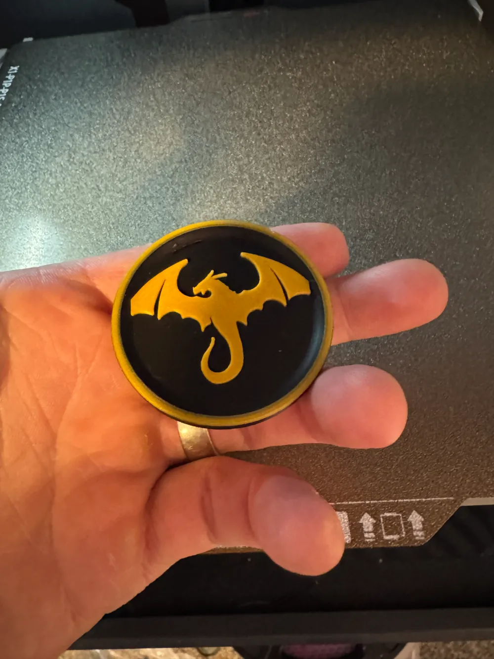 Fourth Wing Dragon Coin / Token by Sandy Designs MakerWorld: Download Free 3D Models