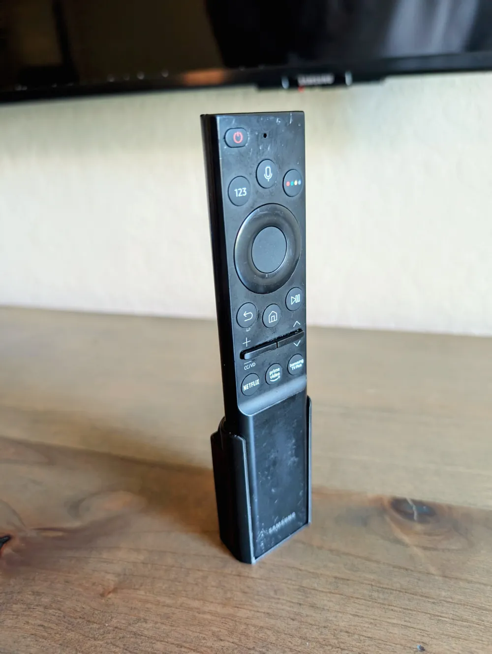 Samsung Remote Tile Locator Holder by DirkMcGirk - MakerWorld