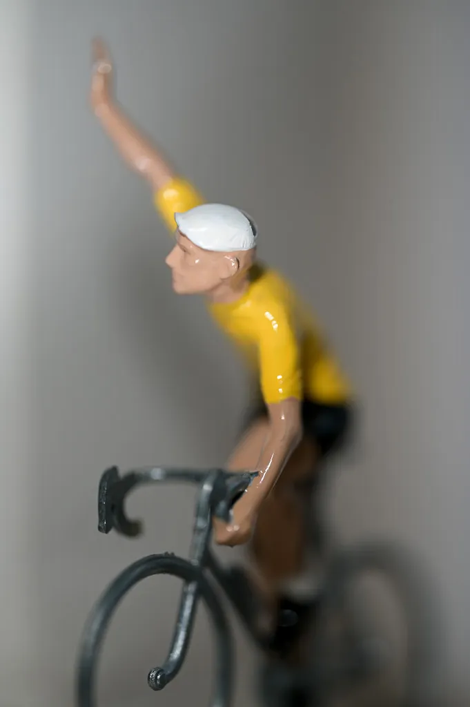 Macro LED Clamp for Nikon MC 105mm VR Z-Mount lens by Friese MakerWorld ...