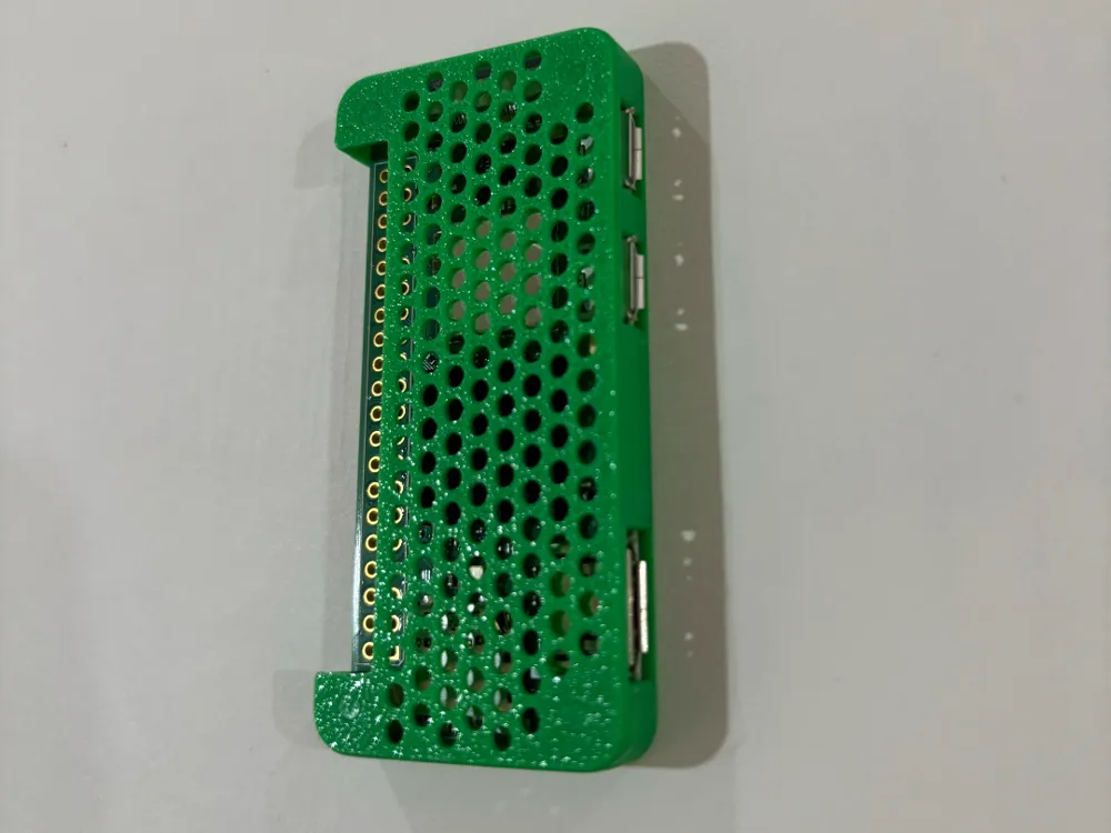 Custodia Raspberry Pi Zero 2W con fori di ventilazione - Free 3D Print ...