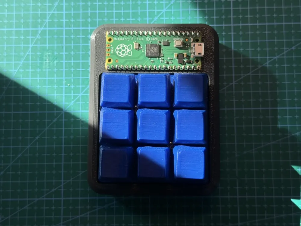 Raspberry pico Makropad - Free 3D Print Model - MakerWorld