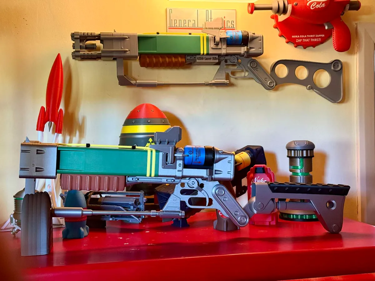 Fallout AER9 Laser Rifle 2025 UPDATE! - Free 3D Print Model - MakerWorld
