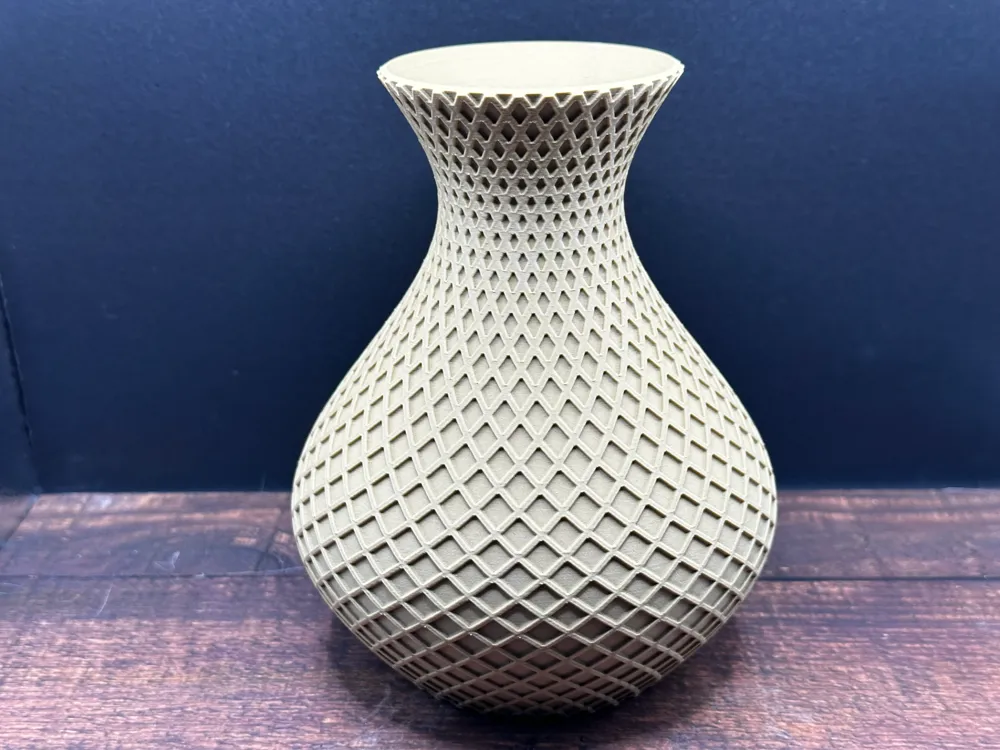 Hatched Pear Vase - Wood PLA by Studio Luxe - MakerWorld
