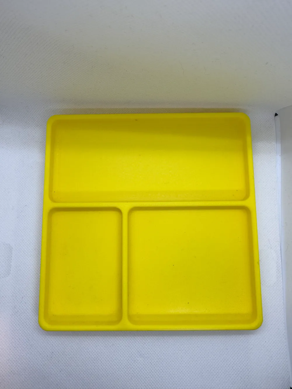 RC car parts tray ideal for SCX24 and TRX-4M - Free 3D Print Model ...