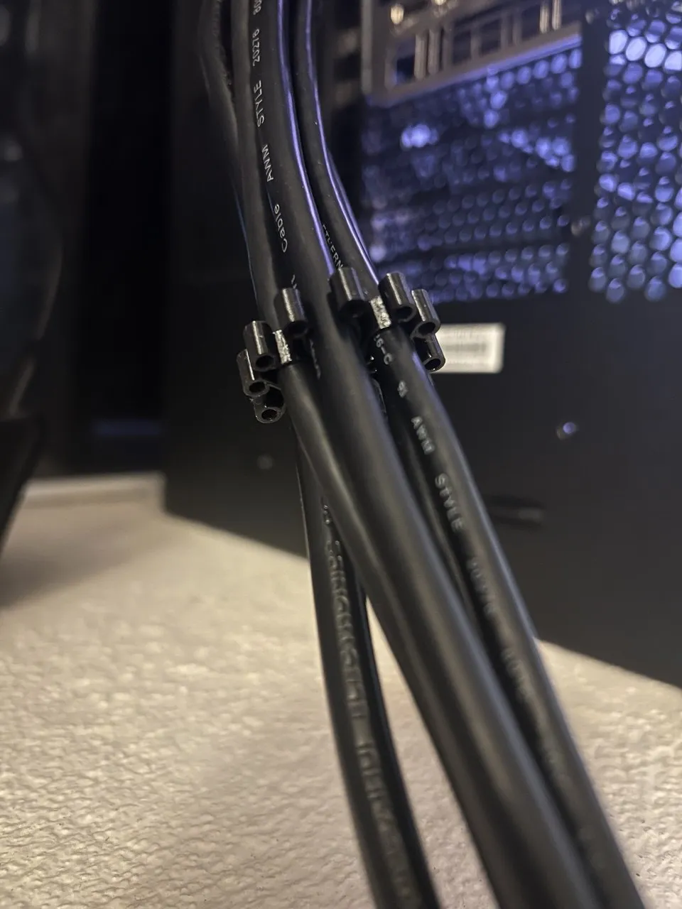 Cable Flower Clip - Free 3D Print Model - MakerWorld