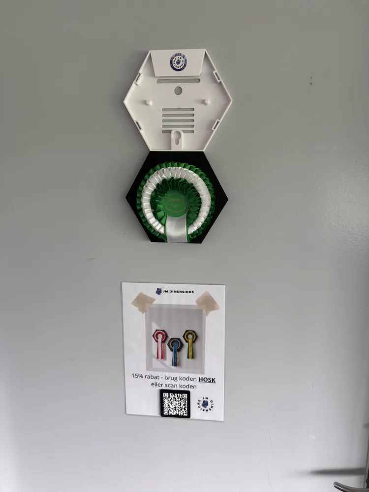 Ultimate Rosette Holder - Show the Glory - Free 3D Print Model - MakerWorld