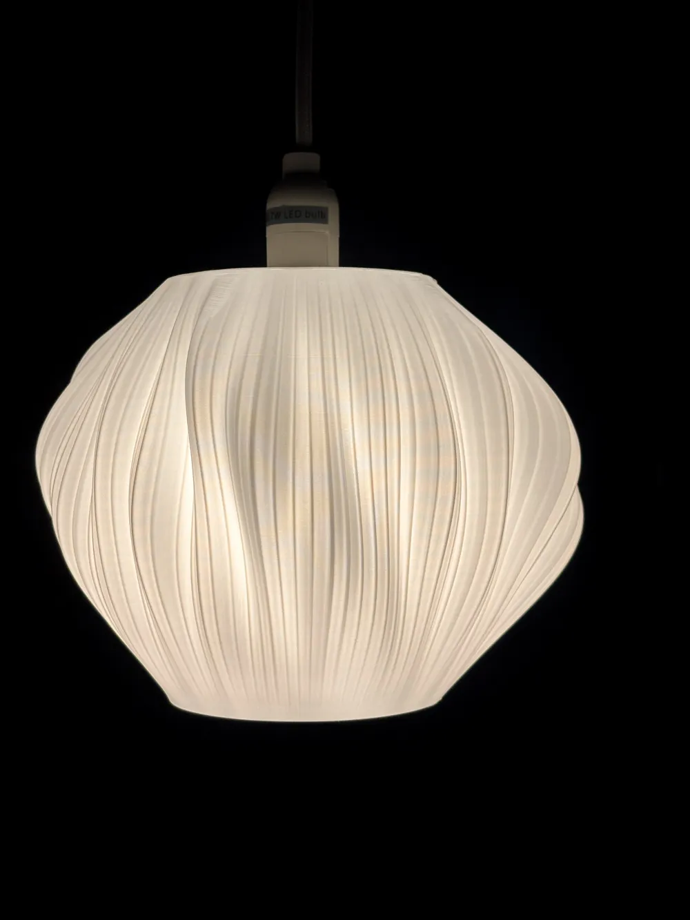 The Helical Petal Lamp - Free 3D Print Model - MakerWorld