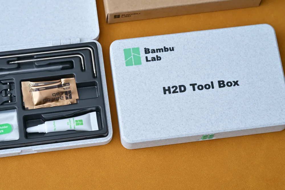 H2D Original Tool Box (Print-in-Place, No Assembly Required) by andy ...
