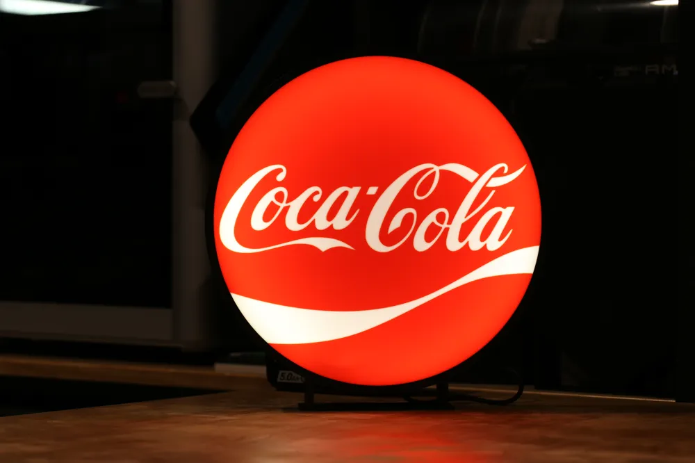 Coca-Cola Soft Drink LED Light Box by The 3D Print Smiths MakerWorld ...