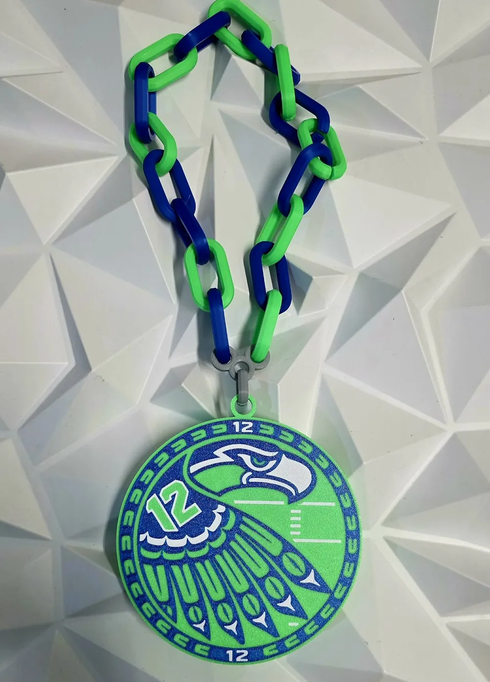 Seattle Seahawks Hype Chain Pendant - Free 3D Print Model - MakerWorld