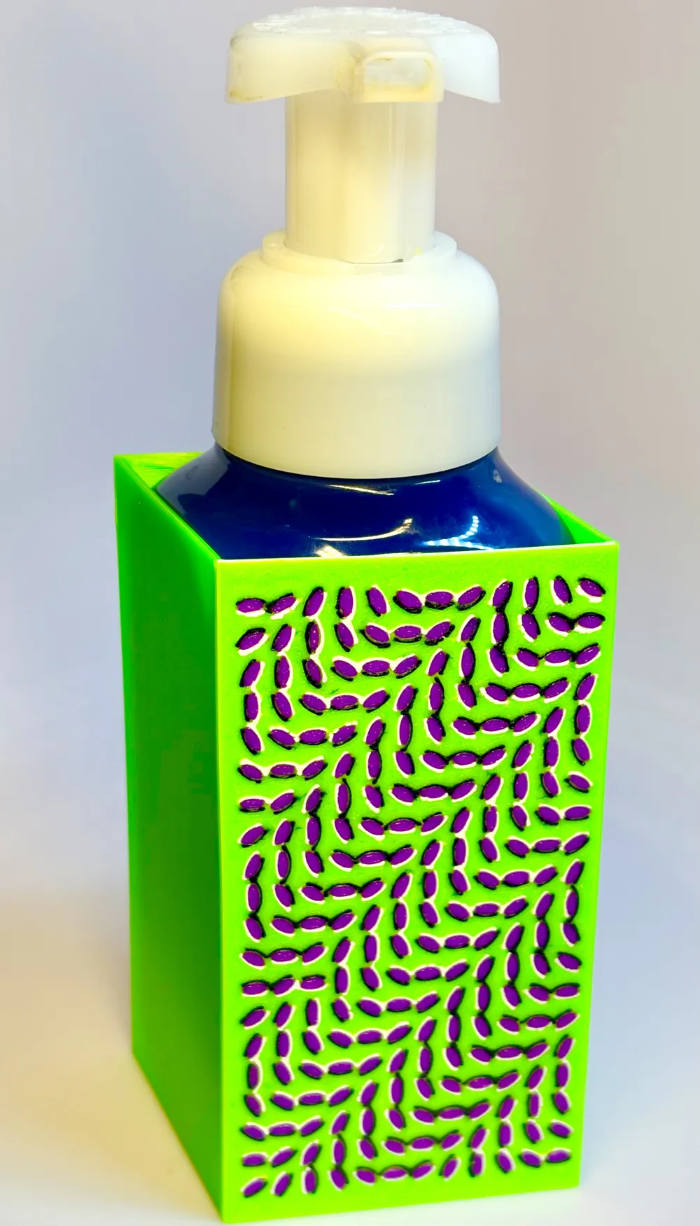 Peripheral Drift Illusion Sleeve - Soap Dispensers - Free 3D Print ...