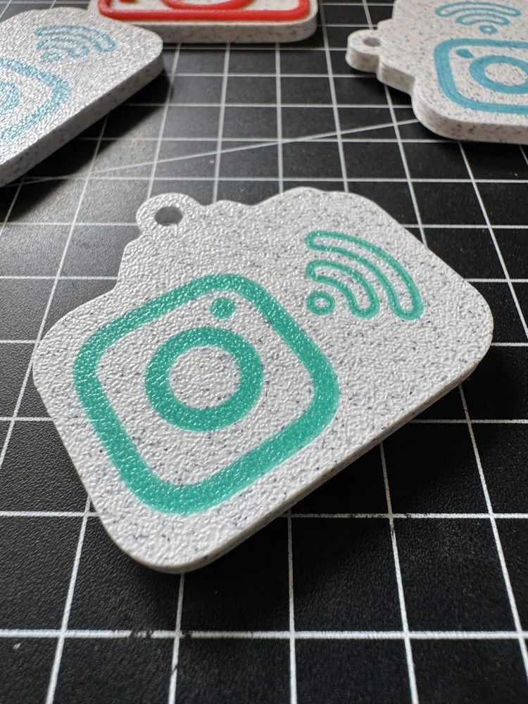 Camera NFC Key Chain by Roody MakerWorld: Download Free 3D Models