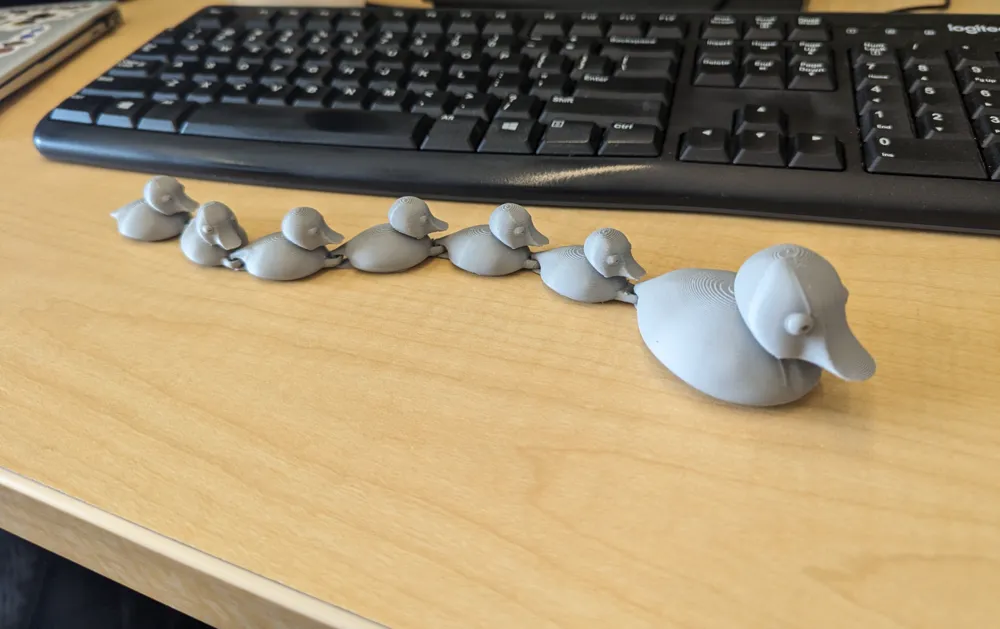Articulated Ducks in a Row - Free 3D Print Model - MakerWorld