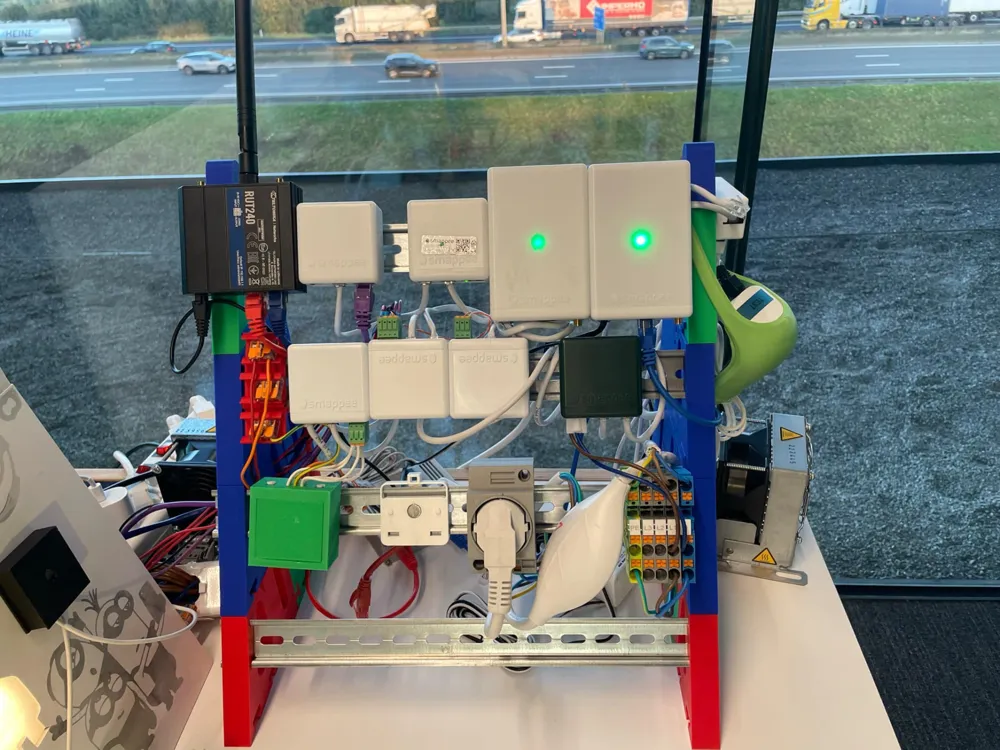 Stackable Din-Rail holder by loanshark MakerWorld: Download Free 3D Models