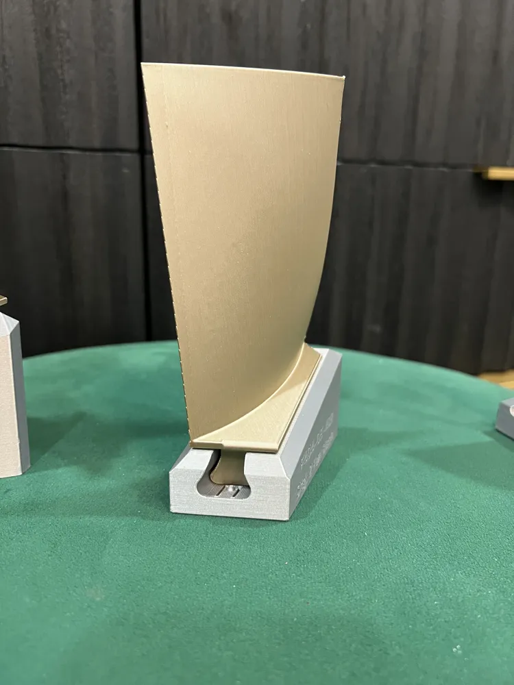 Turbofan F/A-18 Hornet Stage 2 Fan Blade by mxkoty MakerWorld: Download ...