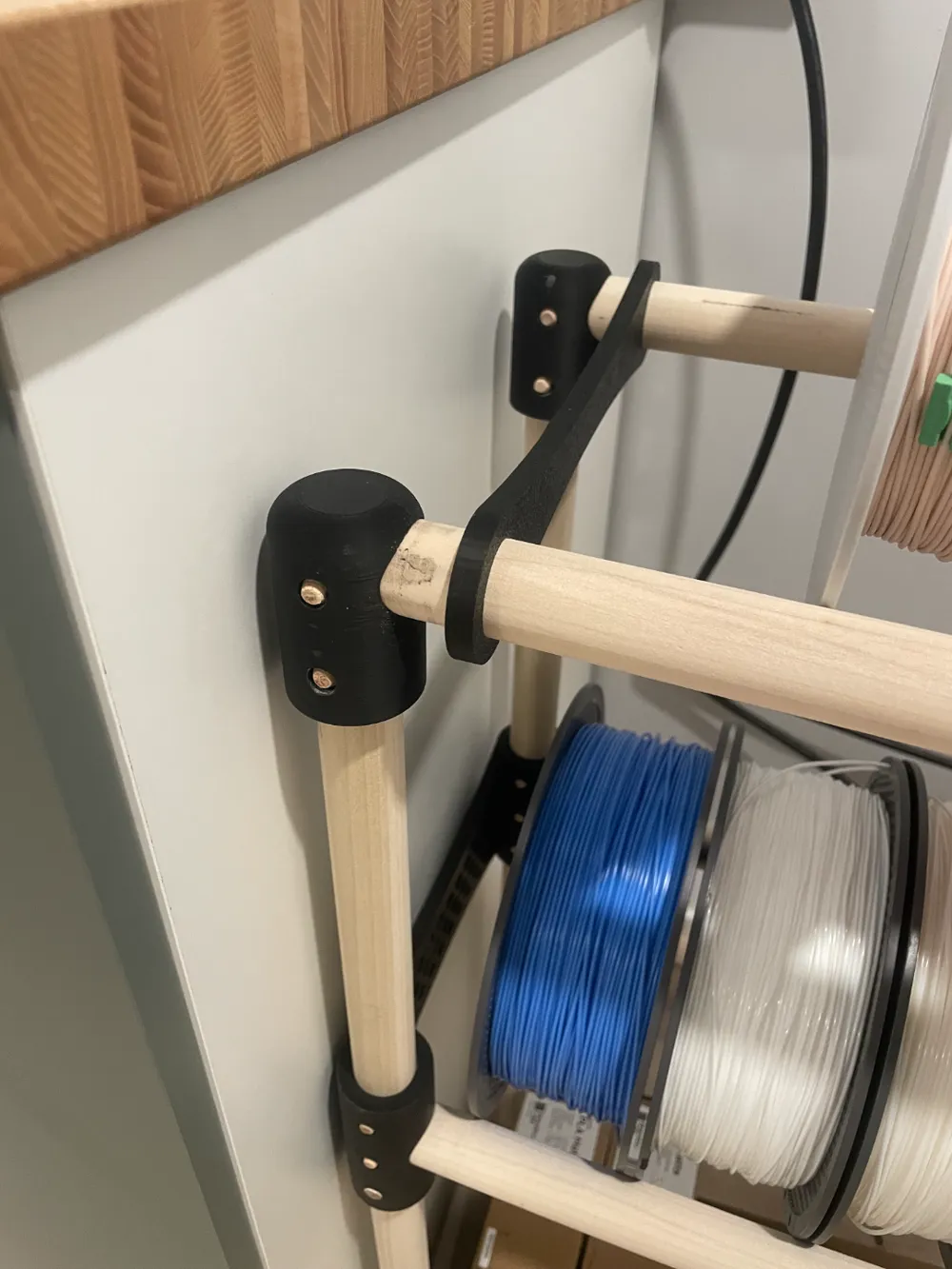 Stylish Filament Shelf (no screws!) by slipstream - MakerWorld