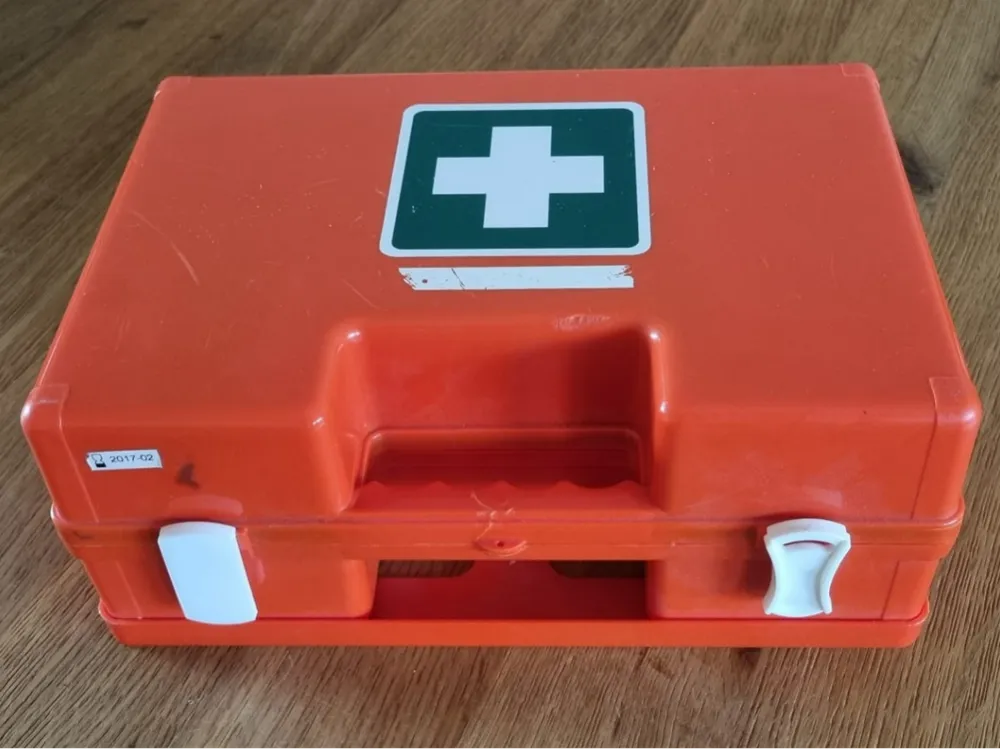 First aid kit latch - Free 3D Print Model - MakerWorld