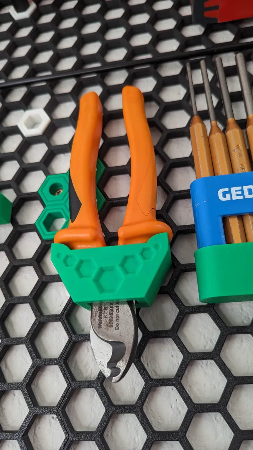 KT8 Plier Holder for HSW Remixed by kellervater - MakerWorld