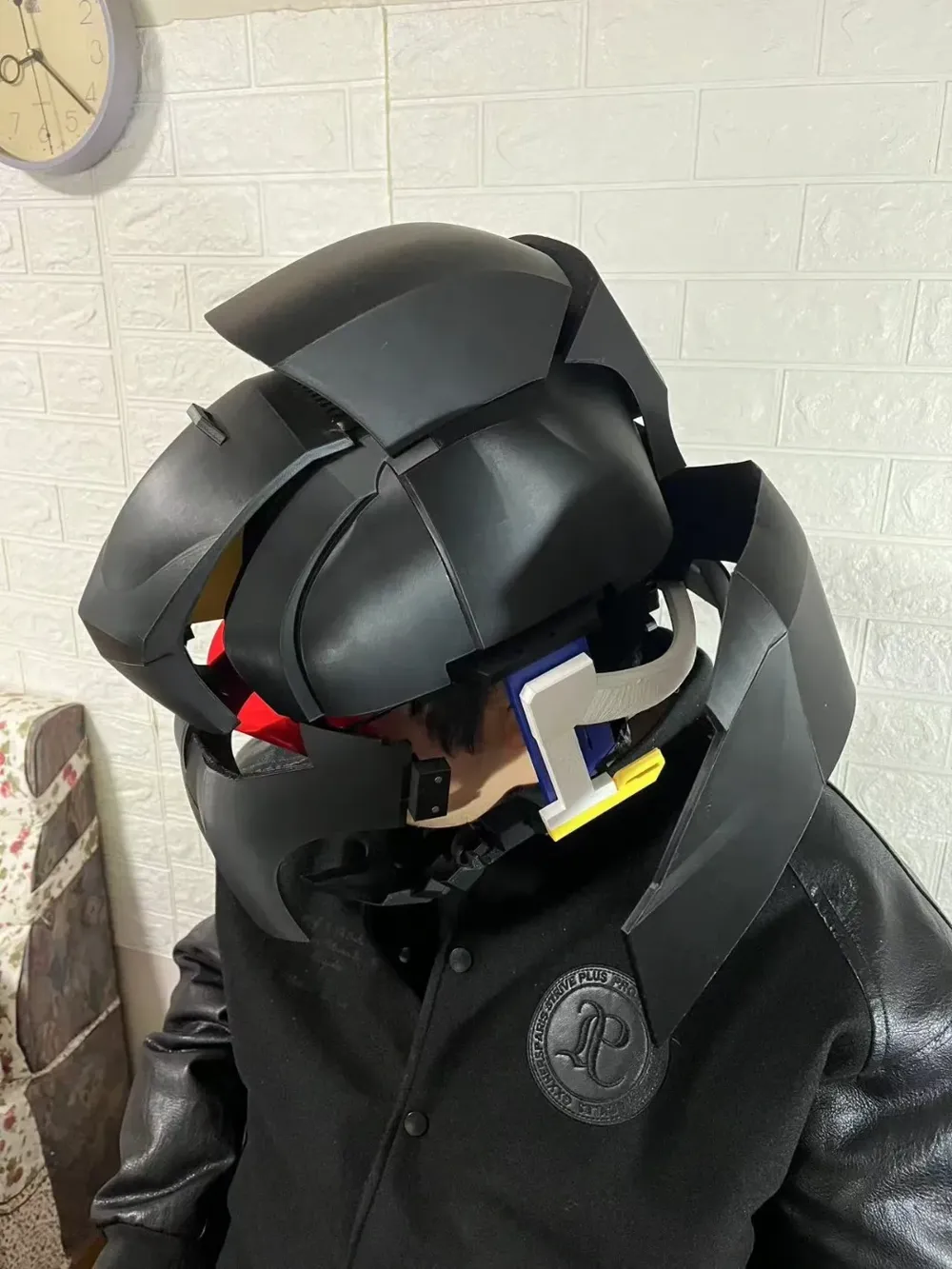 Exoskeleton Helmet 2.0 Released by 夏烬余风 MakerWorld: Download Free 3D Models