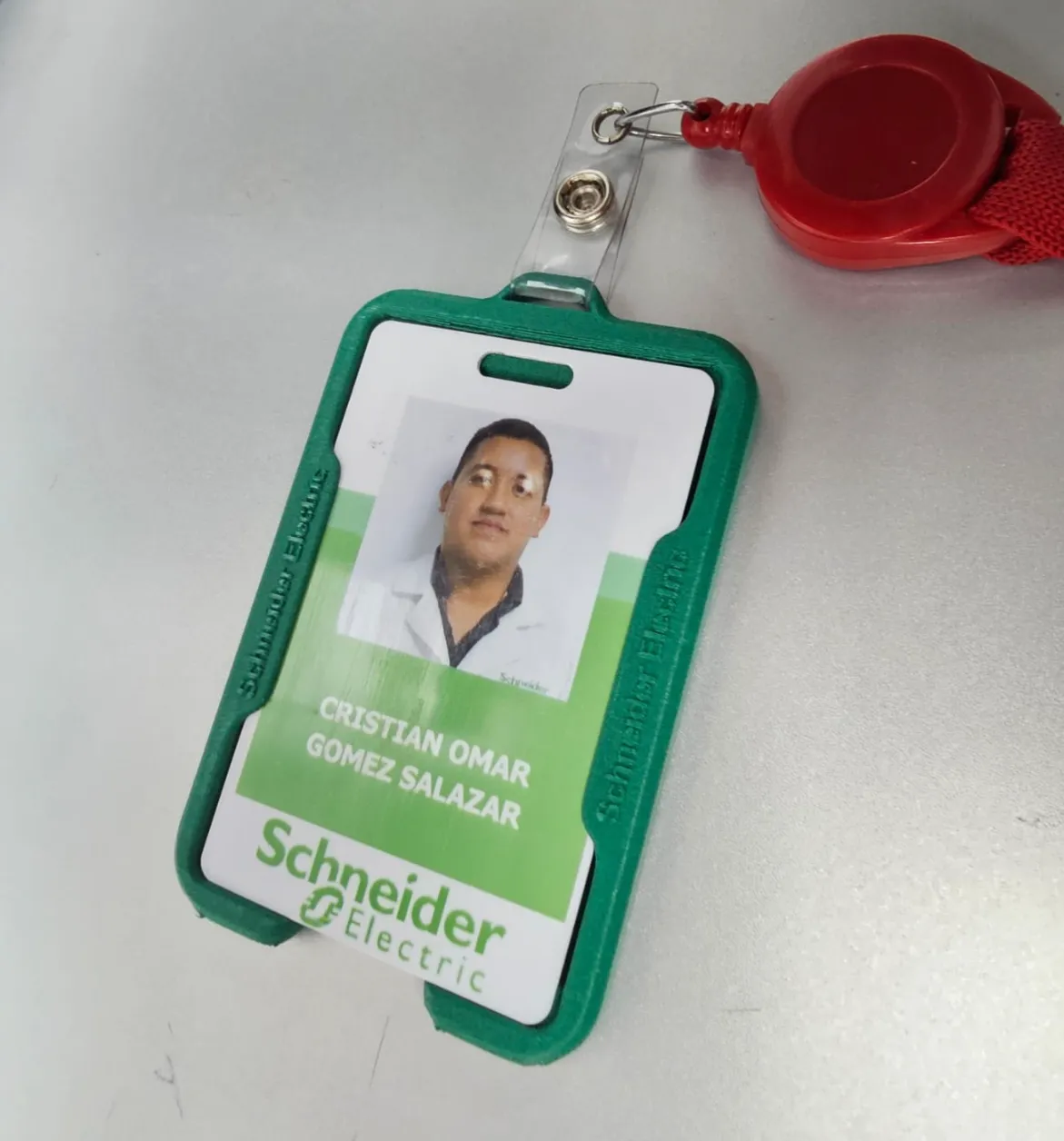 badge schneider electric - Free 3D Print Model - MakerWorld