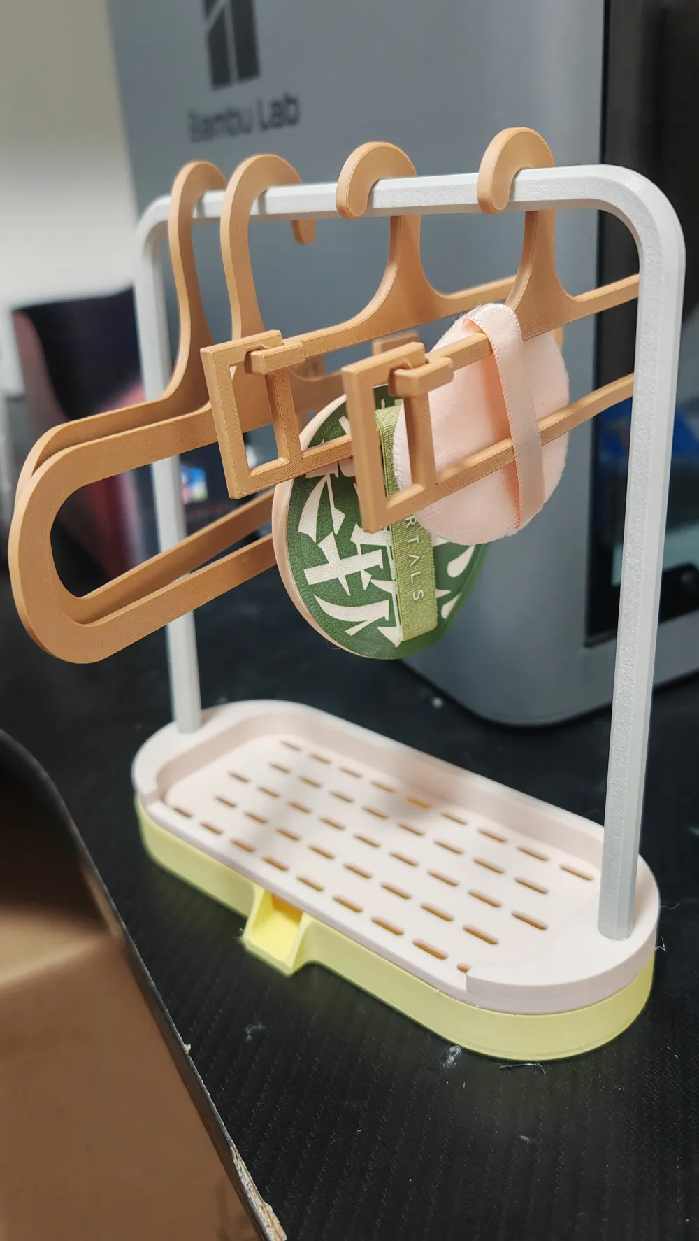 Powder Puff Drying Rack - Free 3D Print Model - MakerWorld