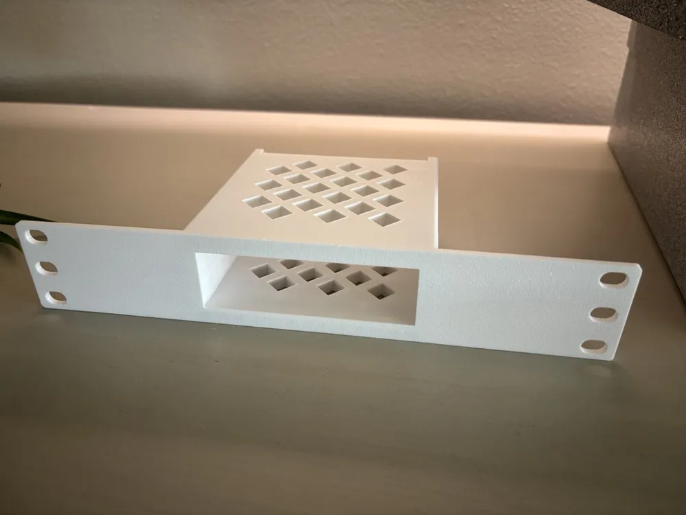 Netgear GS305 10 inch rack mount - Free 3D Print Model - MakerWorld