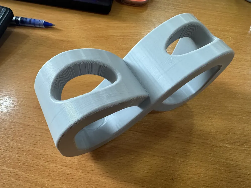 Infinito- Portapenne Elegante da 3DGOAT MakerWorld: Scarica Modelli 3D Gratuiti