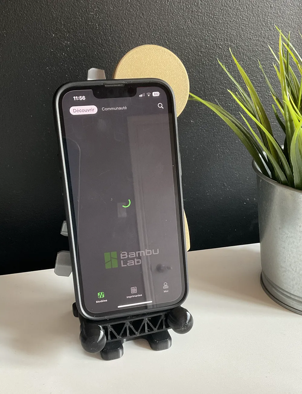 Fender Phone Stand - Free 3D Print Model - MakerWorld