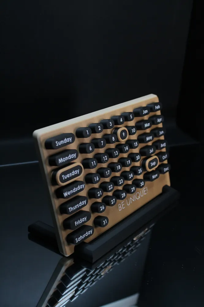 "Leo" Calendar – Retro Vibes, Forever Functional - Free 3D Print Model ...