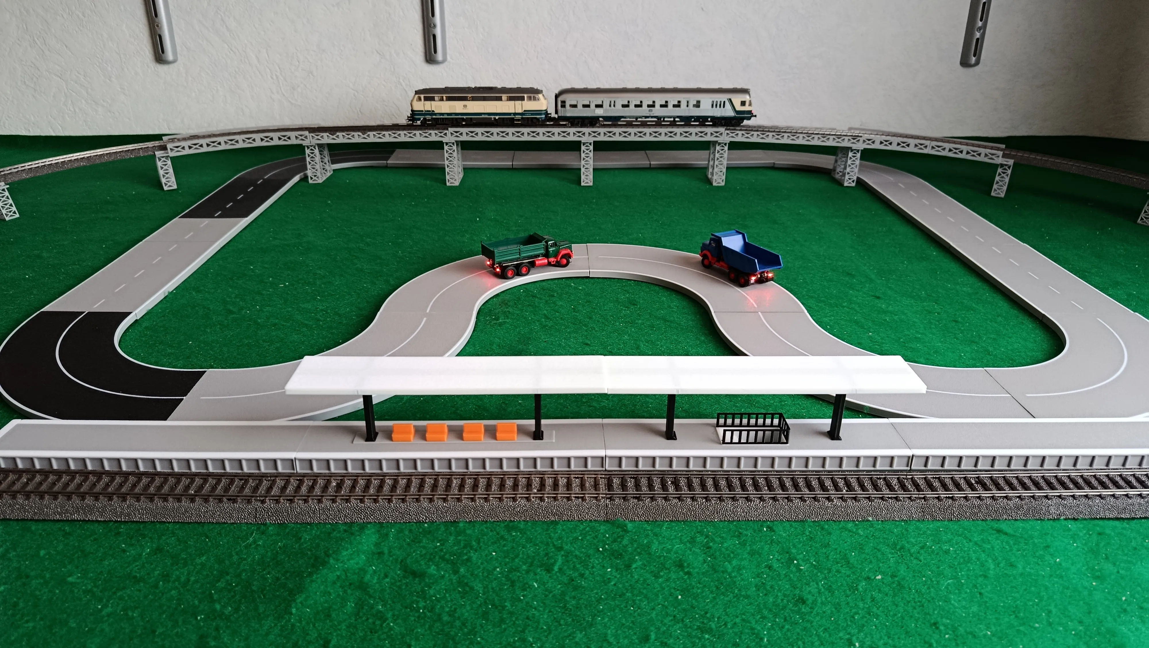 Simple Pier Set for Märklin H0 C-Track - Free 3D Print Model - MakerWorld