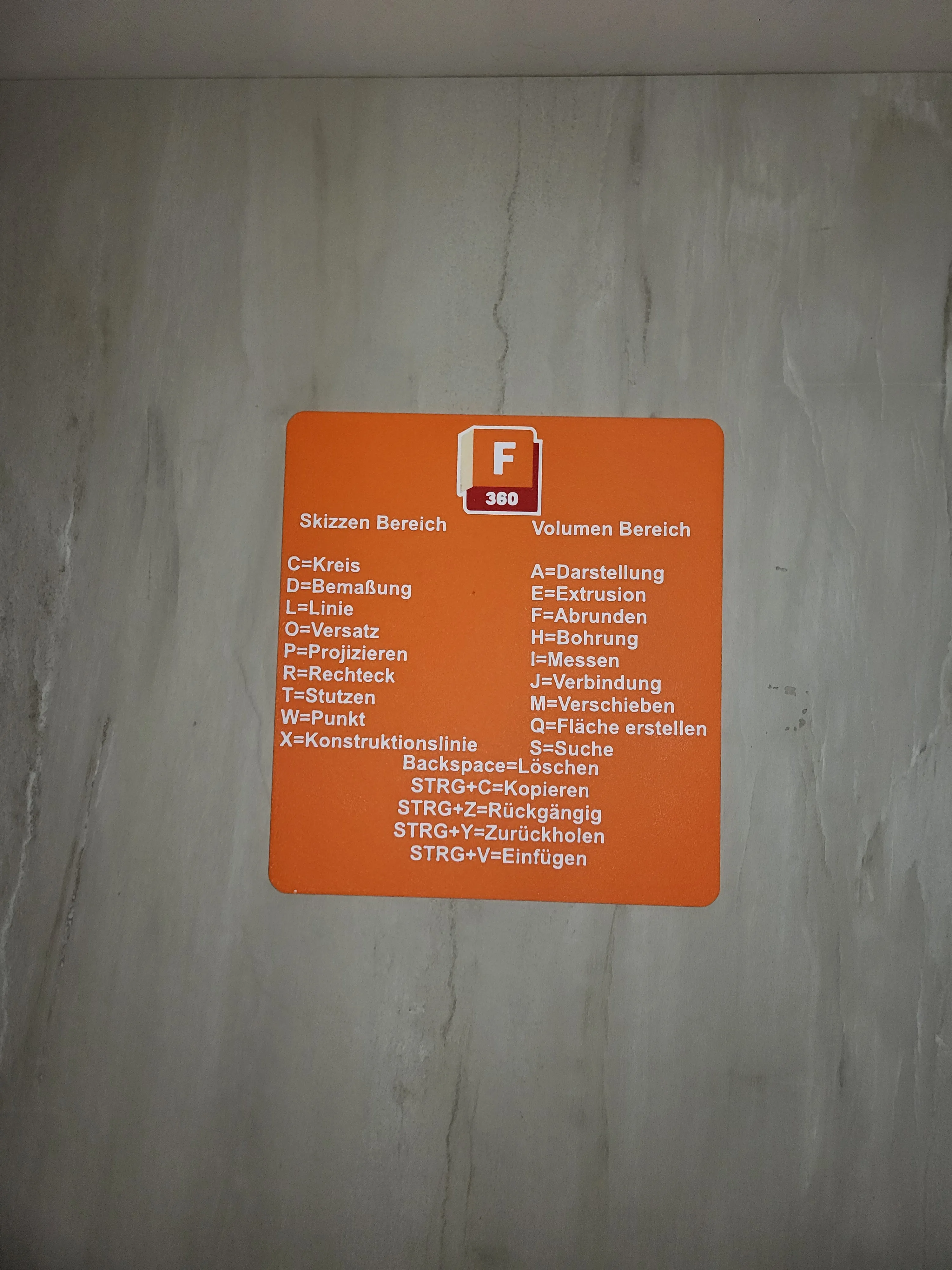 Jack Daniels Skull Stand with Gold Tooth - Free 3D Print Model - MakerWorld